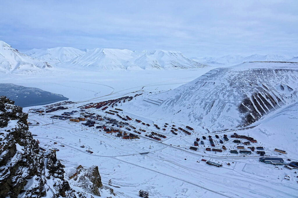Longyearbyen, the northernmost city in the world with a permanent ...