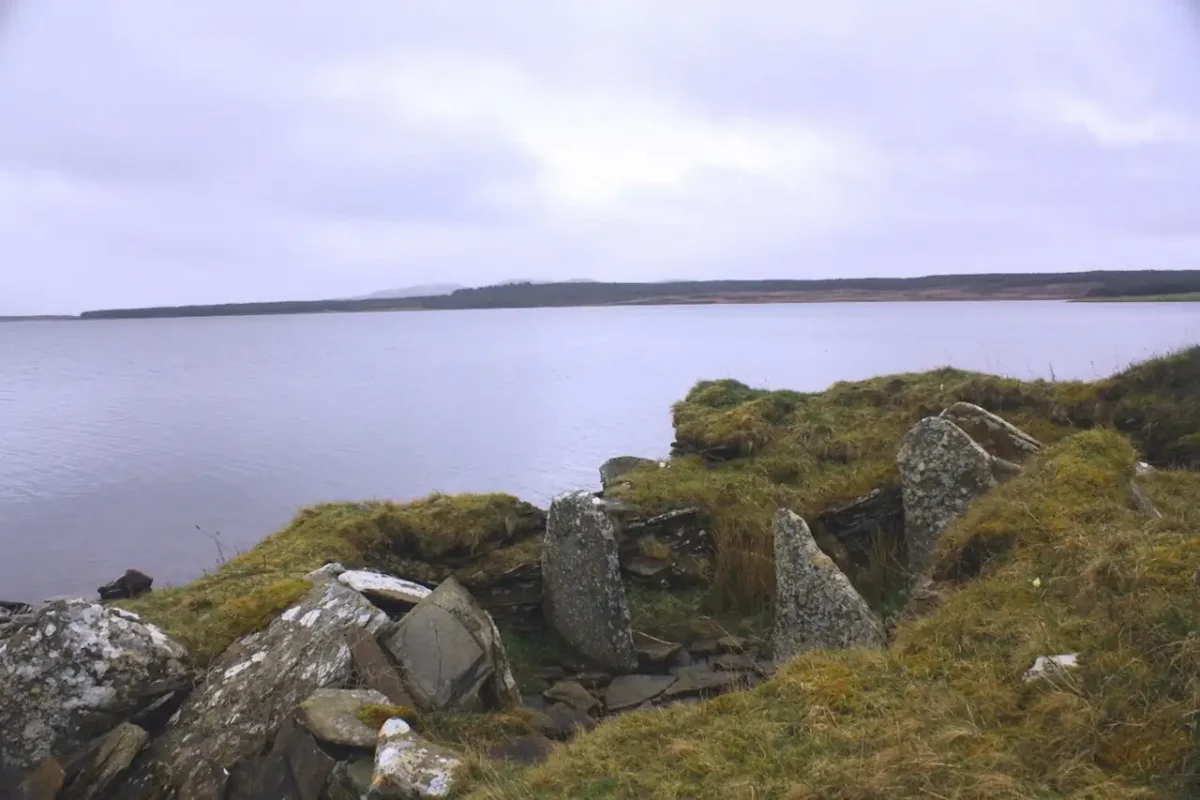 Large Megalithic Tombs in Neolithic Scotland Were Built to Safeguard ...