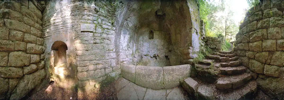 The Well of Junia Rufina: The Mystery of the Roman Lady Whose Name ...